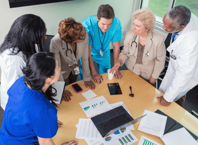 10 Essential Leadership Tips for Nurses - NURSES Etc STAFFING